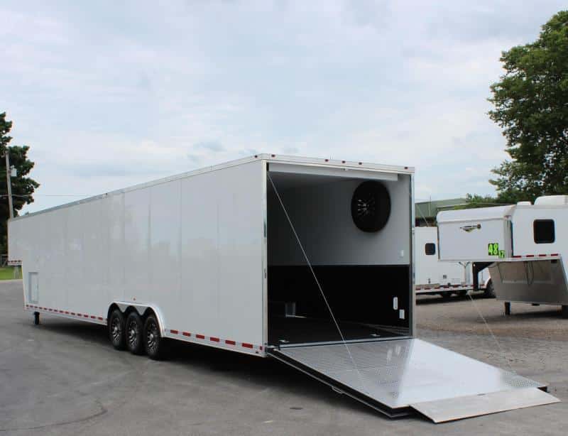 Enclosed Gooseneck Trailer Loaded 2023 48' w/Wide Ramp Door ...
