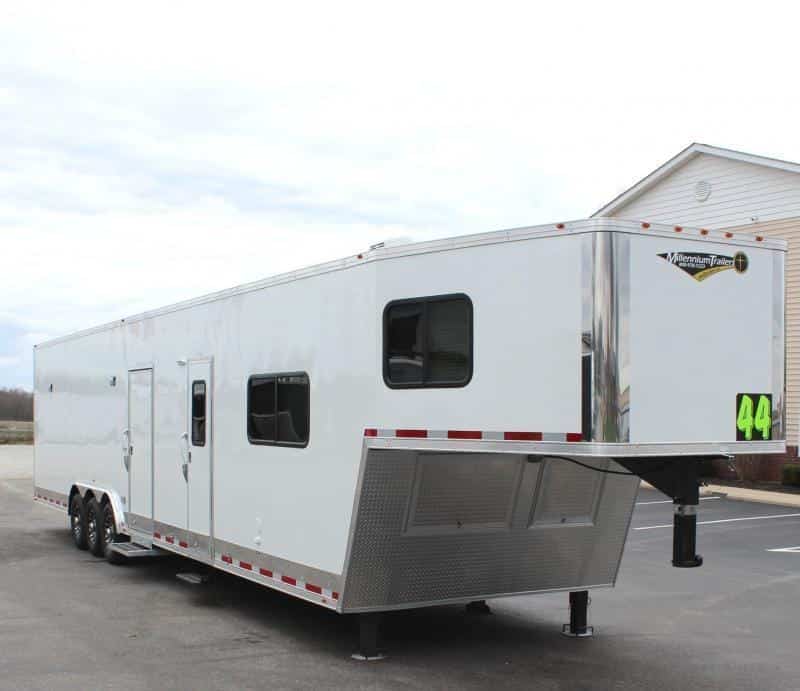 Car Hauler with Living, Sleeping Quarters - RV Campers - MT