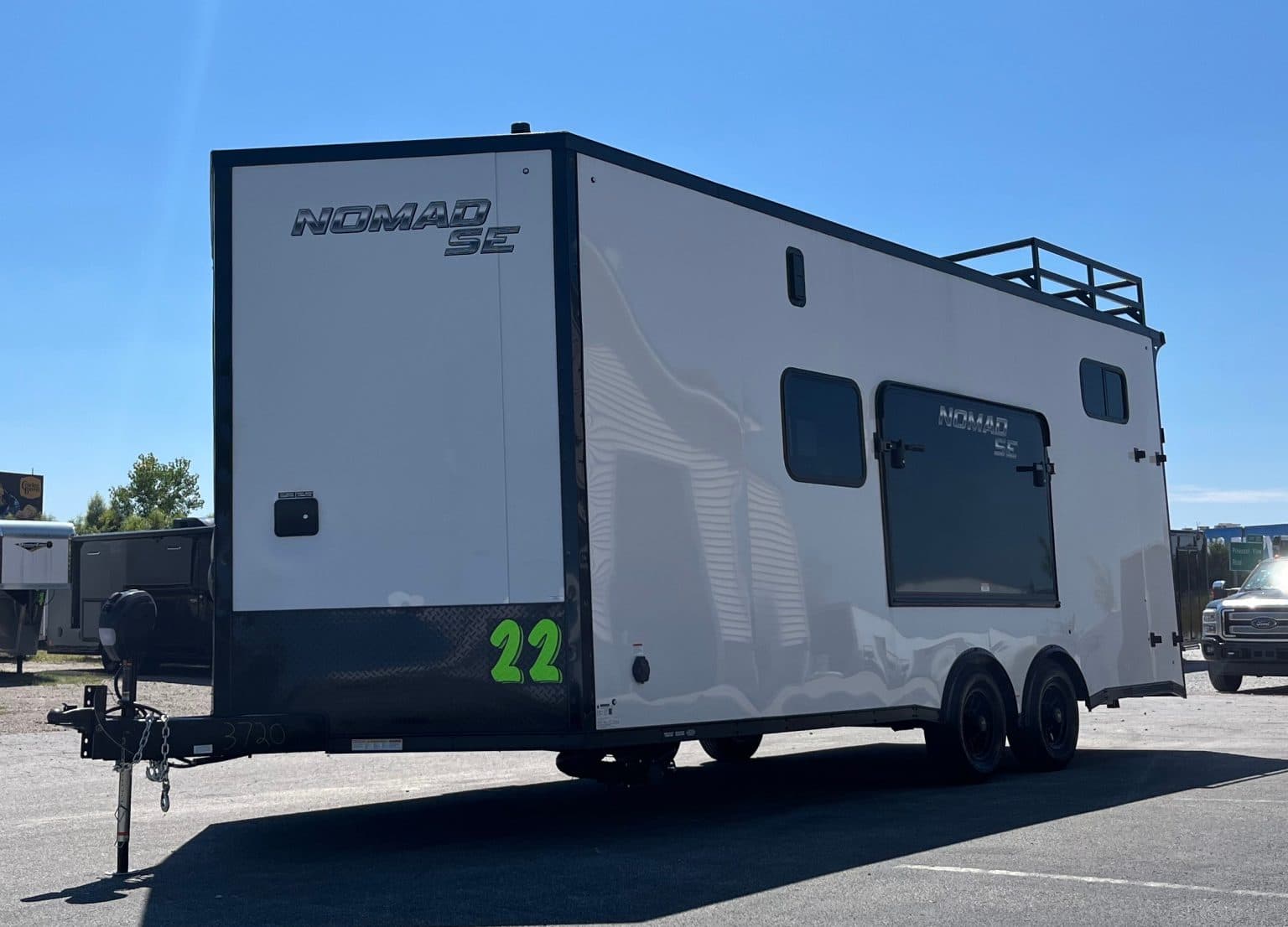 Car Hauler with Living, Sleeping Quarters - RV Campers - MT